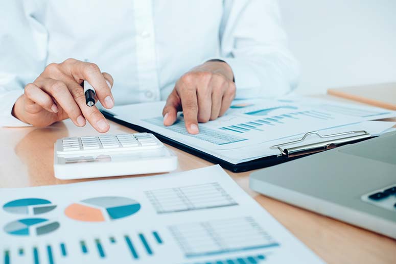 How to use a self-credit builder - Safe Loan